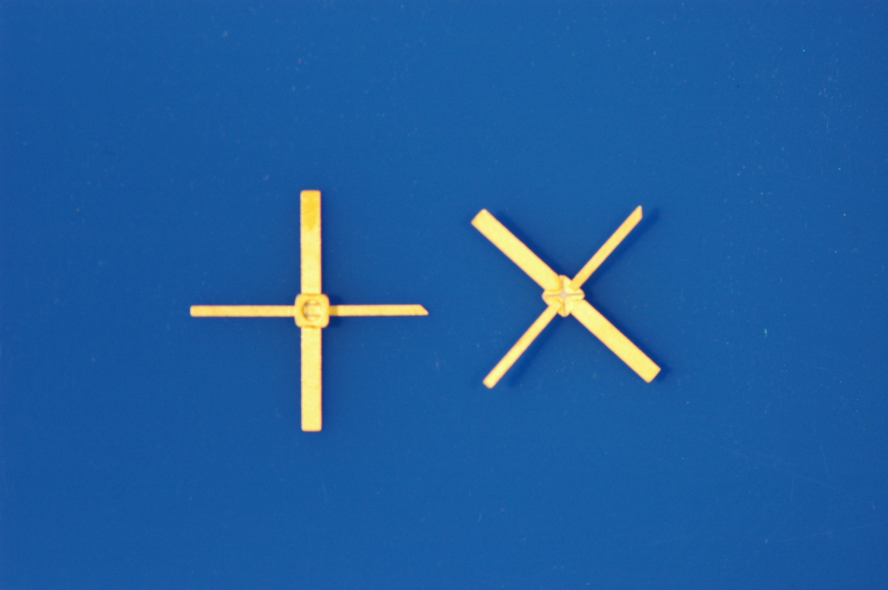 Hermetic Surface Mount Package with 4 Leads - Platronics Seals